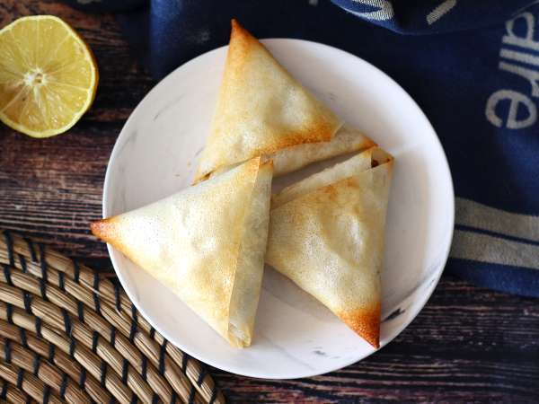 Samosas cu macrou și cremă de brânză - Rețetă Petitchef