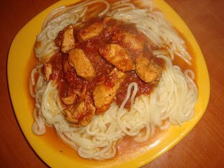 Spaghetti cu piept de pui - Rețetă Petitchef