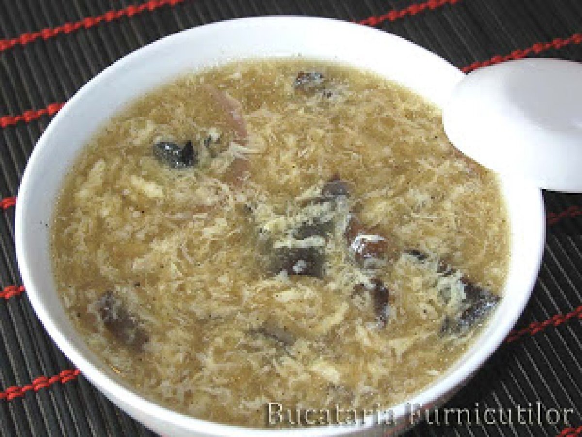 Rețetă supă acra-iute