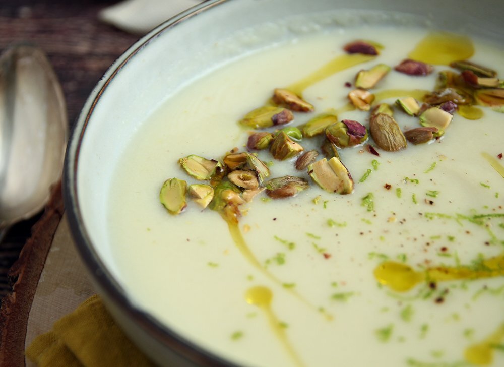 Rețetă: supă de conopidă și fistic