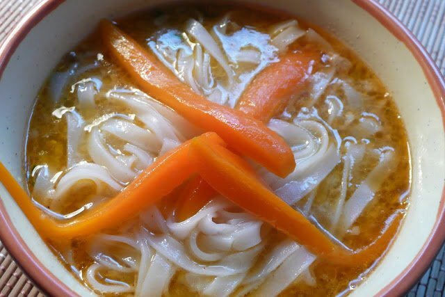 Rețetă supă de picioare de porc (buun geo heo) - vietnam