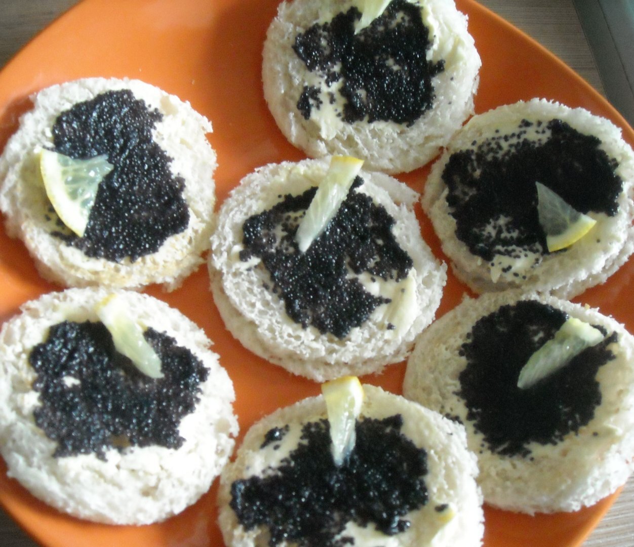 Tartine cu icre negre - Rețetă Petitchef