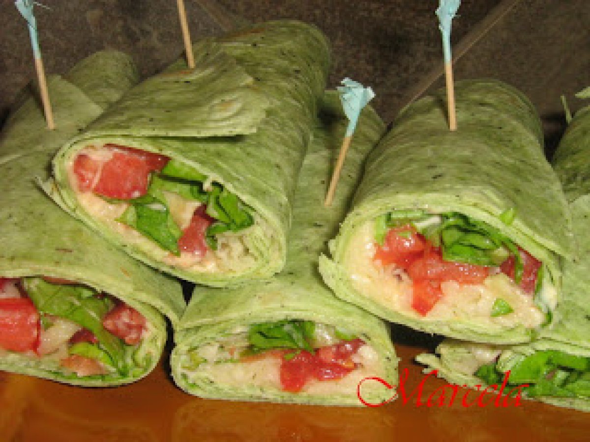 Tortilla wraps-un aperitiv simplu si rapid - Rețetă Petitchef