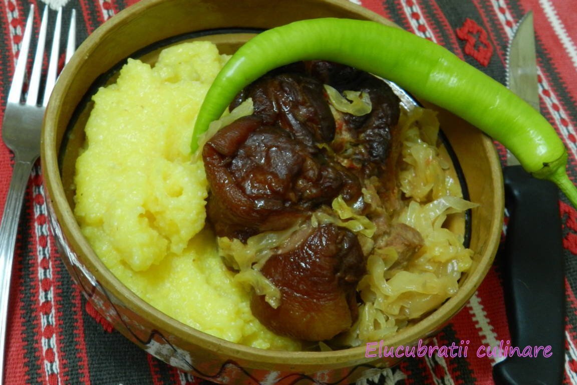 Varză cu ciolan afumat - Rețetă Petitchef