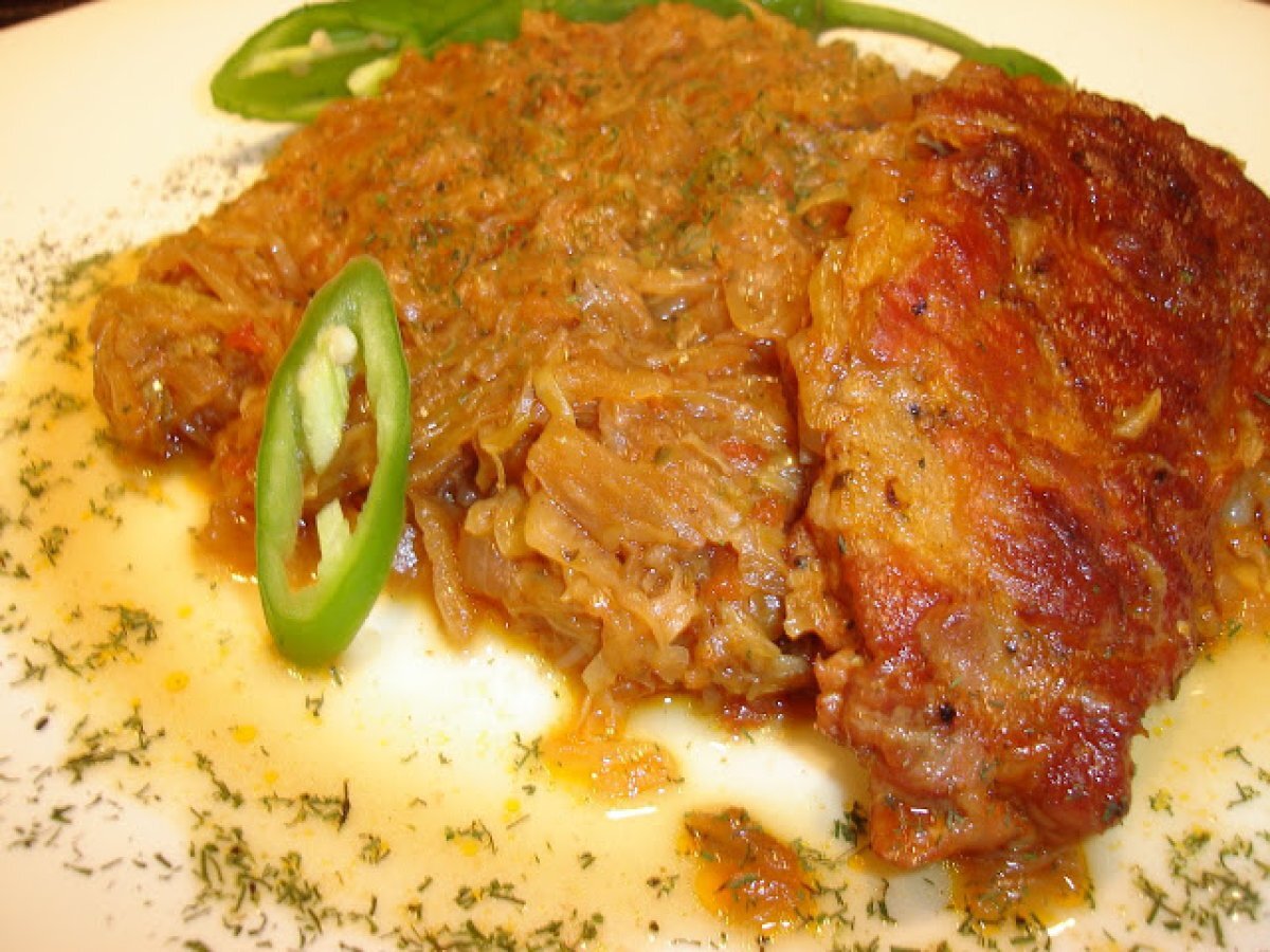 Rețetă varză nouă cu ceafă de porc