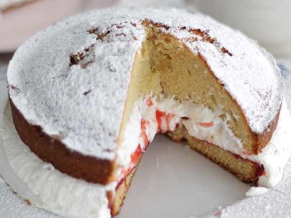 Victoria cake - Rețetă Petitchef