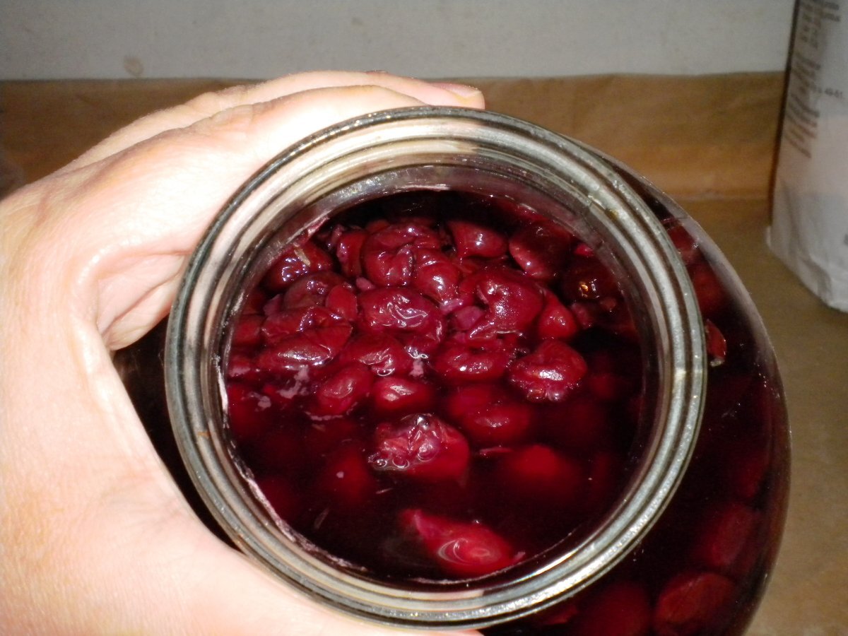 Rețetă pentru visine conservate simplă și delicioasă